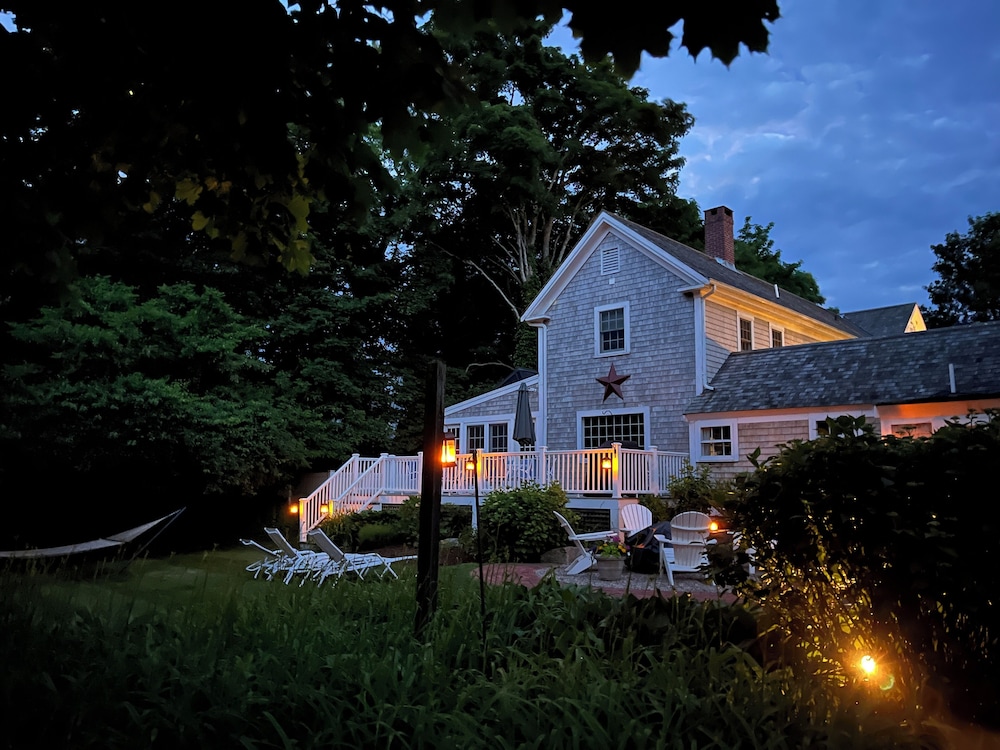 Sea Meadow Inn - Cape Cod, MA
