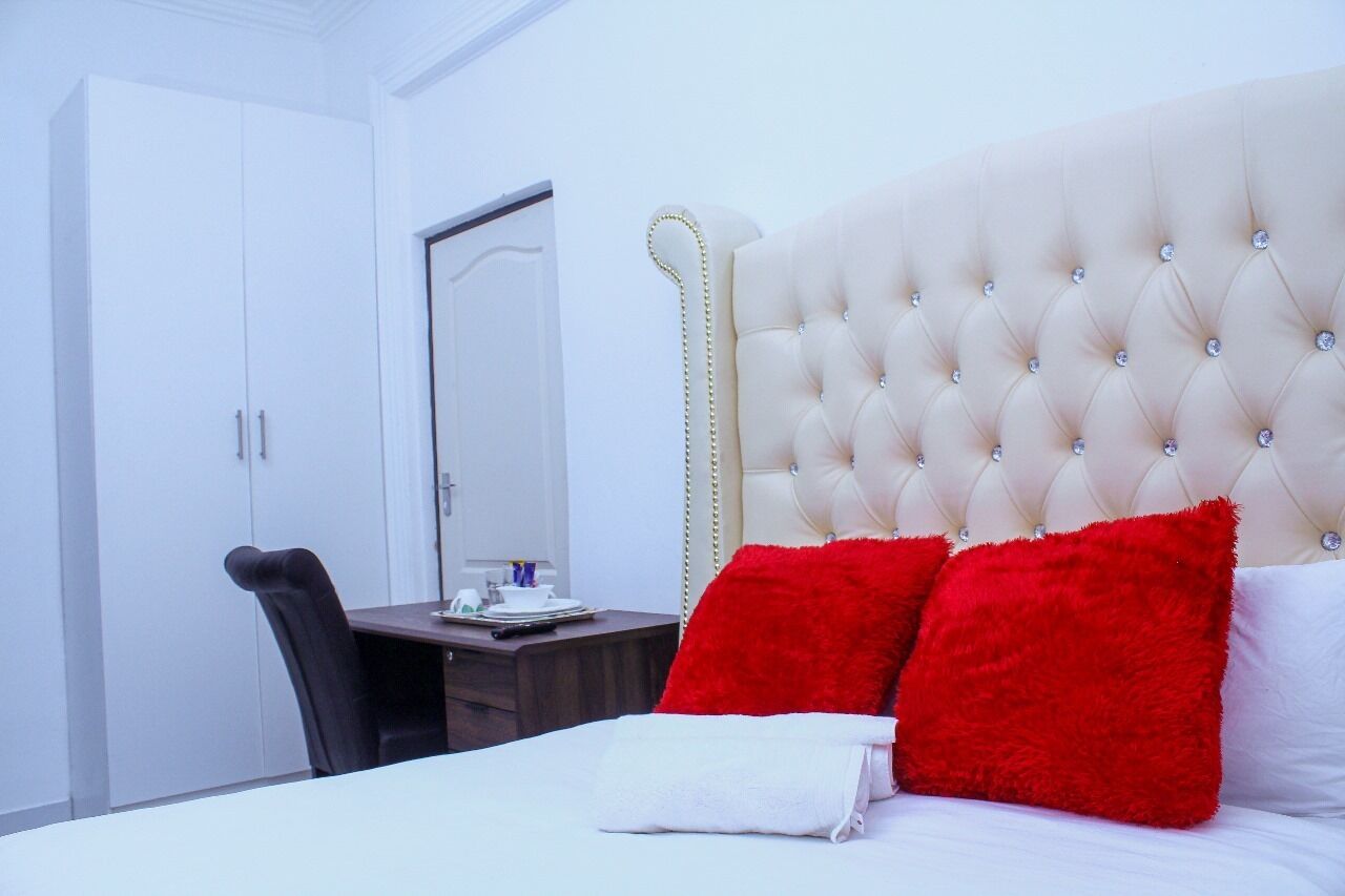 Quarto Duplo Básico | Secretária, secretária adequada para computadores portáteis 