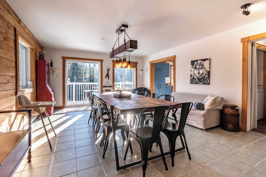 Spa Et Salle De Jeux | Chalet Du Loup - Shawinigan