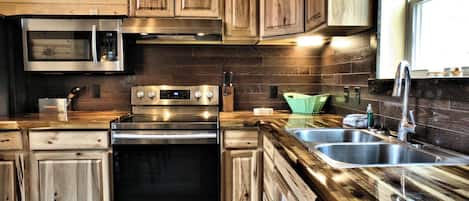 Casa, várias camas, pátio, vista para a montanha (Wagon Wheel) | Cozinha privada