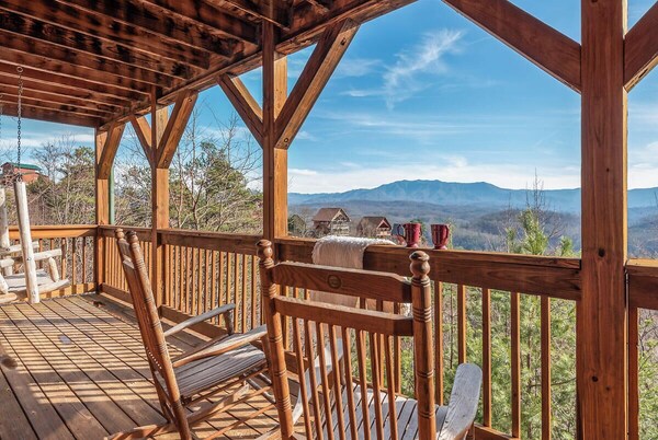 Sweet Slice Of Heaven - Gatlinburg, TN