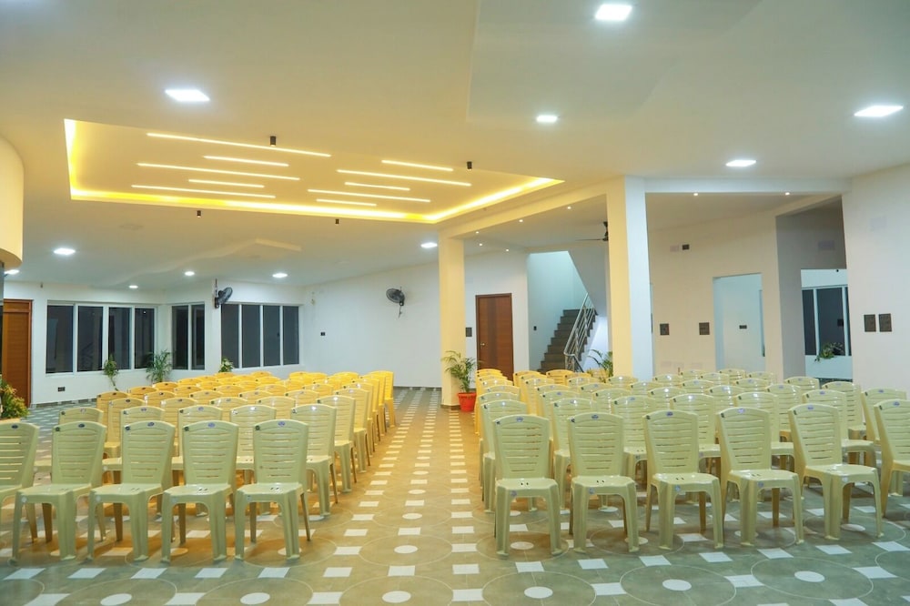 La Flora Gemstone Resorts - Yercaud