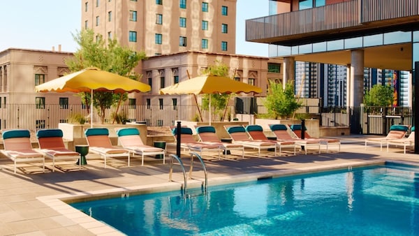 Sentral Sol Modern - Phoenix