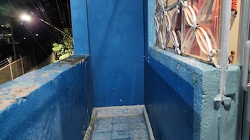 Apartamento Comfort, varanda | Terraço/pátio interior