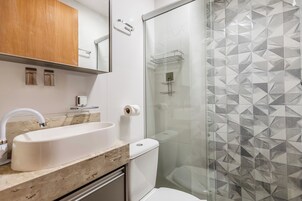 Estúdio básico | Banheiro