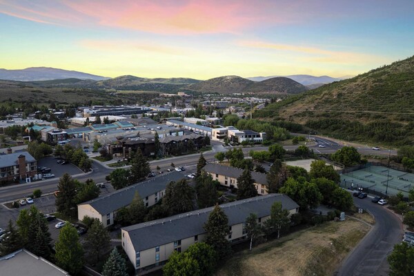 Alpine Ember By Avantstay Park City Retreat Near Main Street, Dining & Deer Valley Slopes - Park City, UT