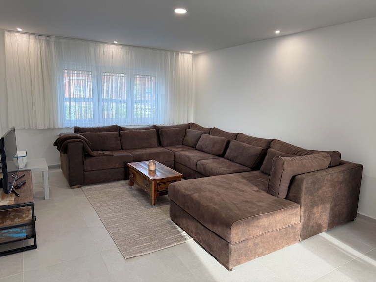 Charming 2-bedroom Apartment In Awesome Leuven With Wifi + Parking - Leuven (Louvain)