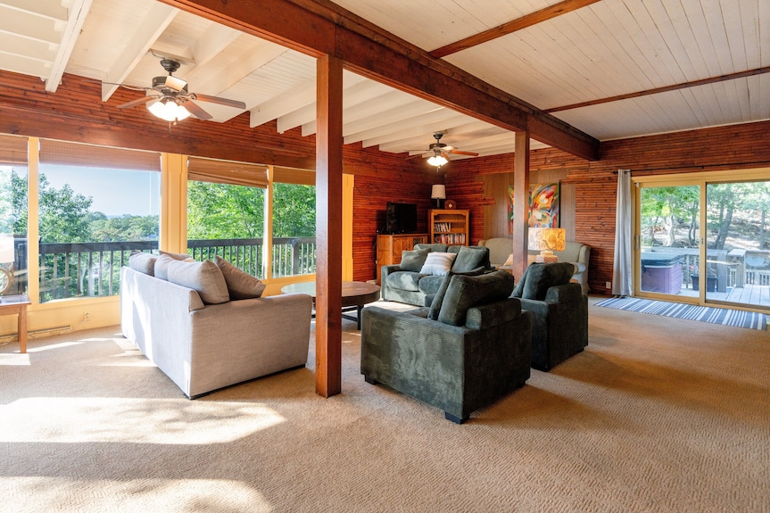 Breathtaking Views Of Grand Haven Beach And Lake Mi! - Grand Haven State Park, MI