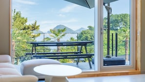 Quarto Básico, 2 quartos (Orda 2 (Half Ocean View / Pool Villa)) | 2 quartos, Wi-fi grátis