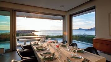 Vila, vista para o mar | Sala de jantar