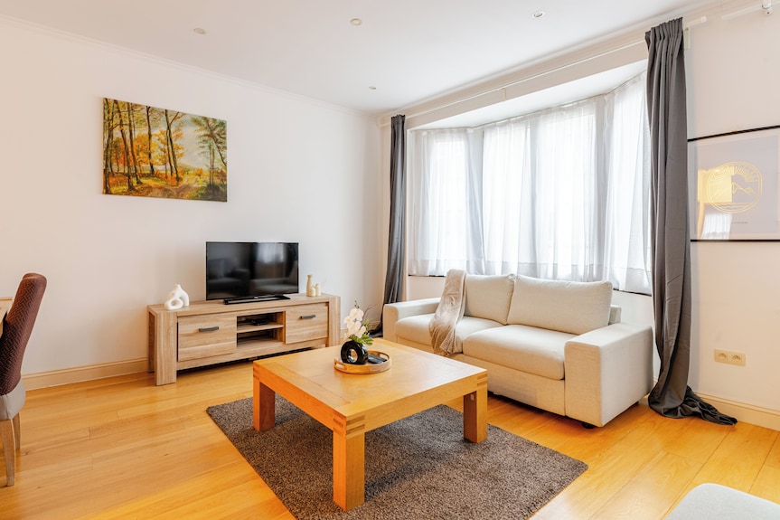 The Jewel Of Etterbeek - Bruxelas