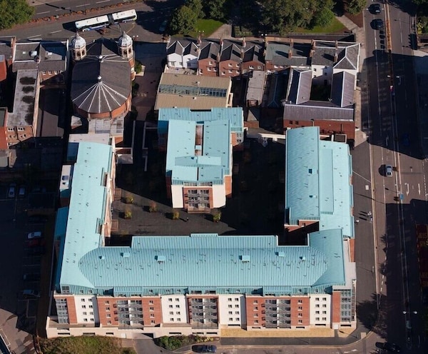 Beauchamp House By Covstays - Coventry