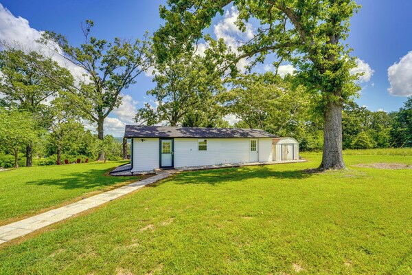 Yard W/ Lake View: Home Near Table Rock Lake! - Table Rock Lake