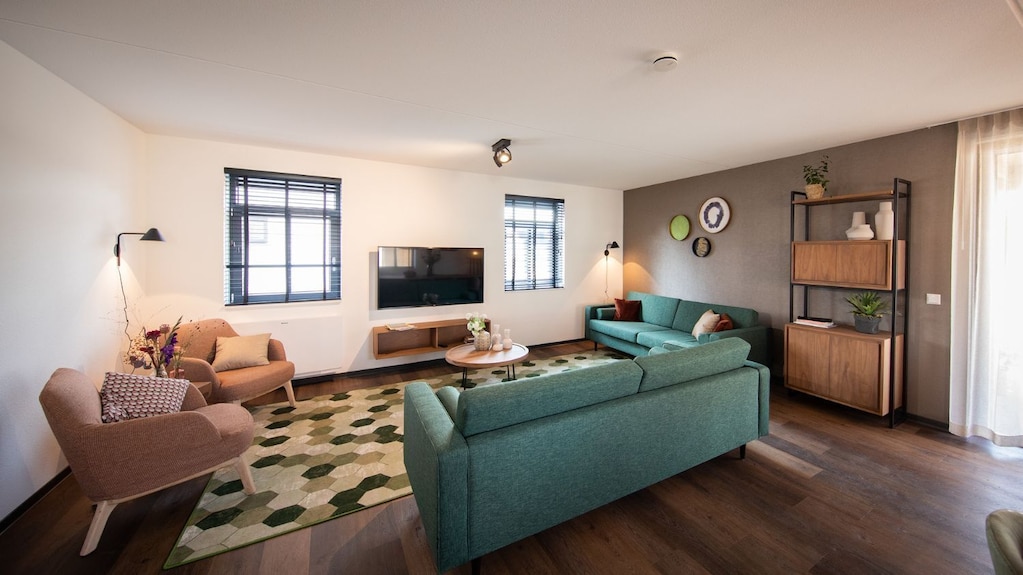 Harbor View 8p - Four Bedroom Villa, Sleeps 8 - Roermond