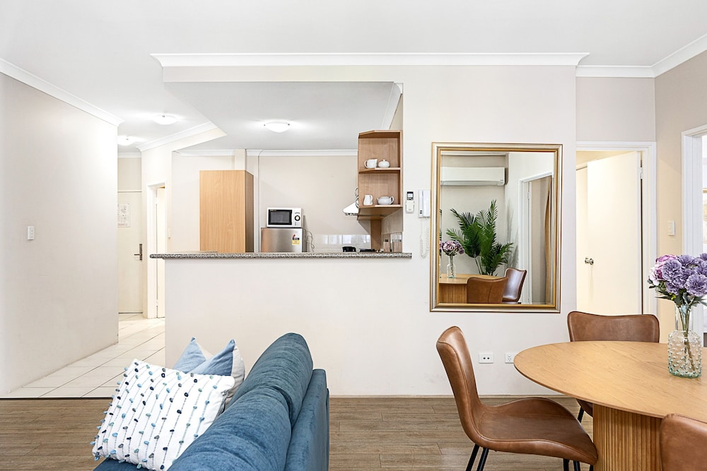 2bdr East Perth Getaway - Victoria Park