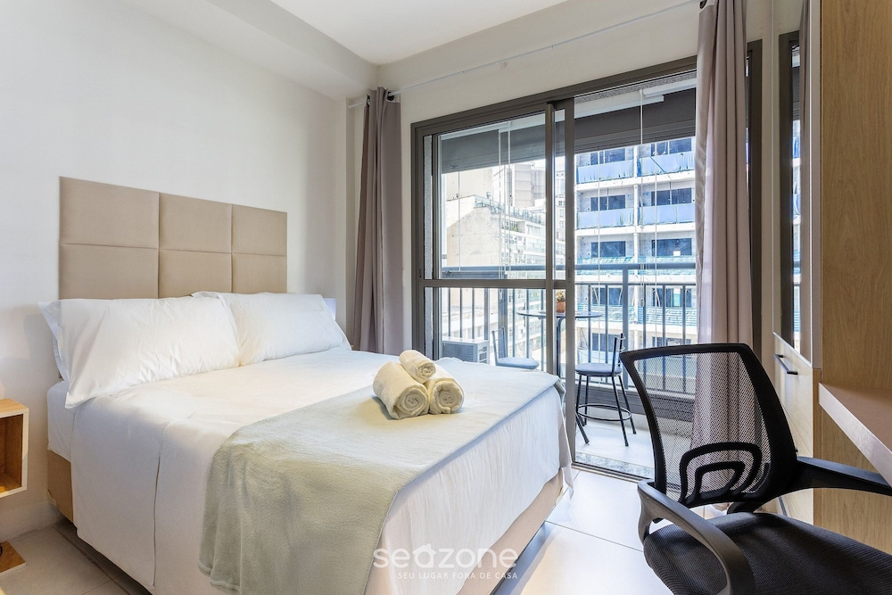 Thk - Building With Pool In The Republica Neighborhood In Sp - São Paulo