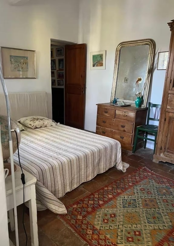 Saint Tropez Magical Villa On Secluded Beach Walking Distance From Village Center - Saint-Tropez