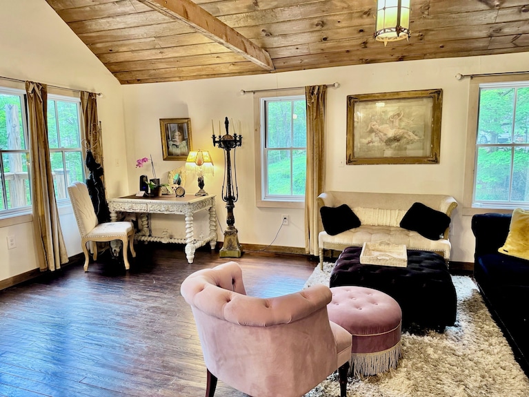 Lakeview Cottage - Woodstock, NY