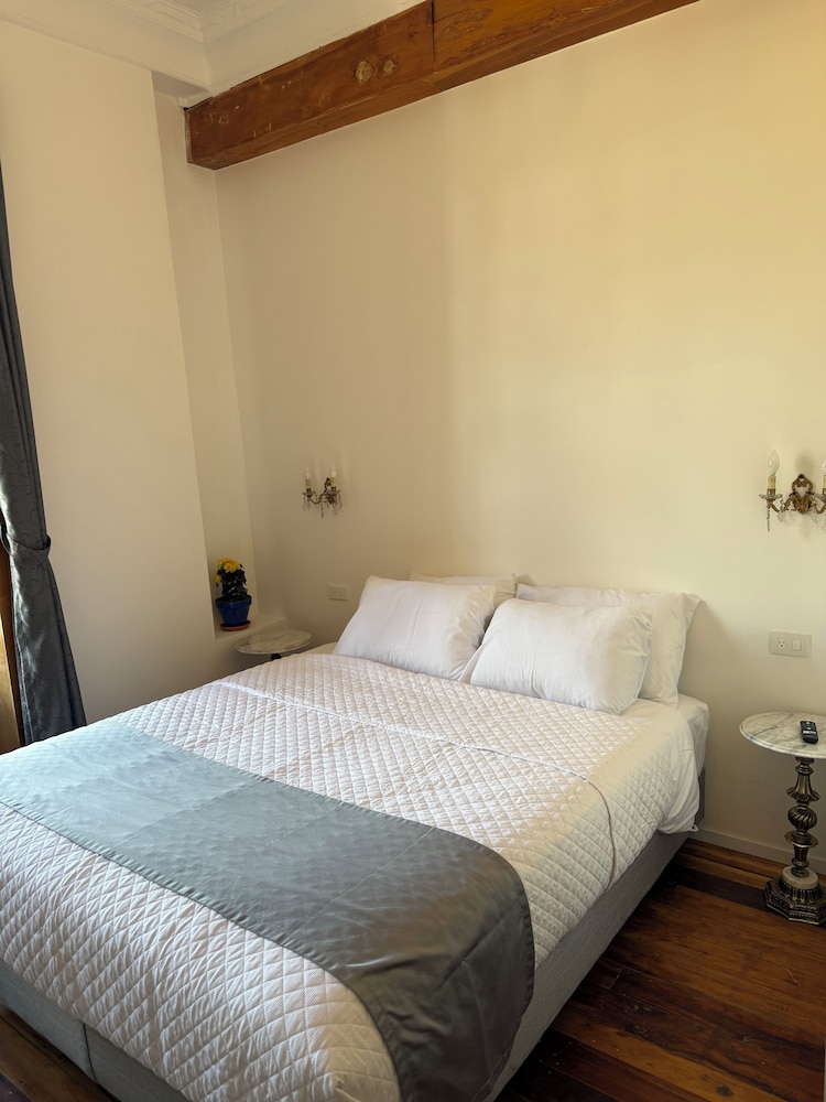 Patrimonial-Modern Gem in The Heart of Cuenca - Cuenca | Vrbo