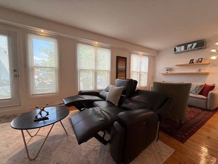 Unwind In Style | 3br Oasis Near Olympic Park - Montreal