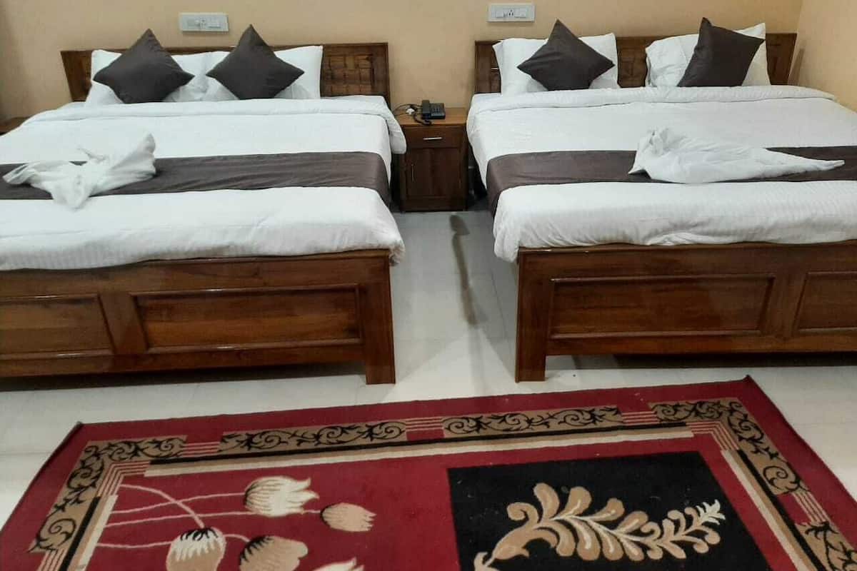 Quarto Duplo Standard | Secretária