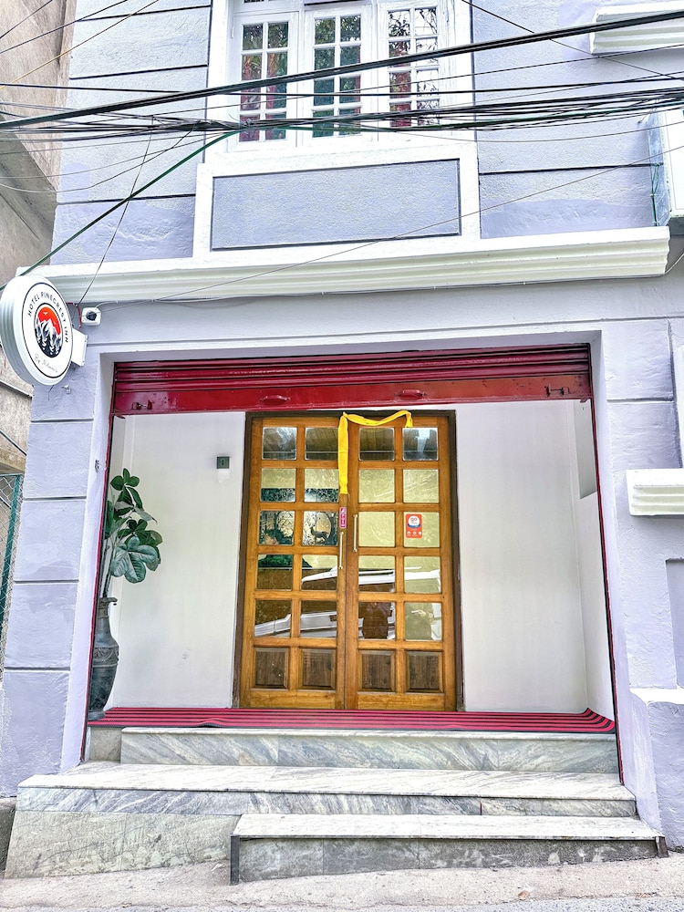 Hotel Pine Crest Inn - Darjeeling