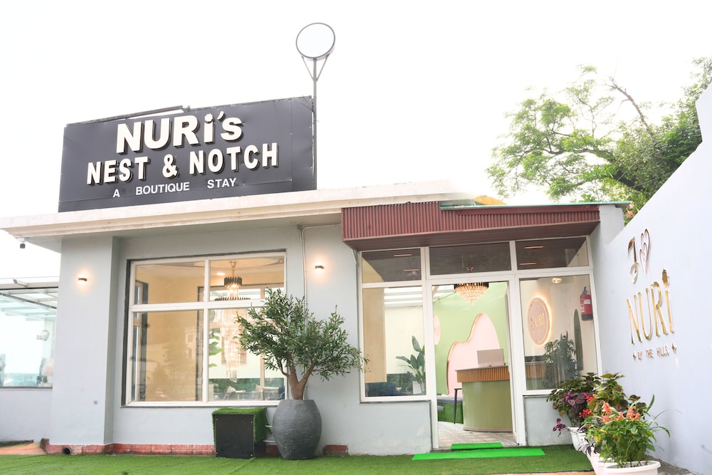 Nuri's Nest And Notch - Mussoorie