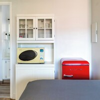 Quarto Standard, 2 camas queen-size (Second floor) | Secretária, Wi-fi grátis, roupa de cama fornecida 