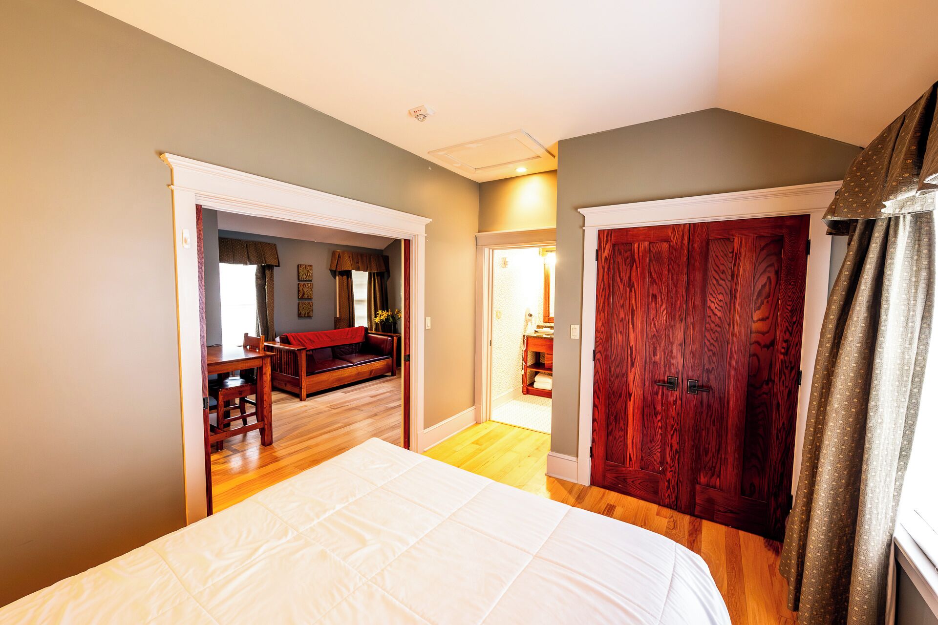 Refined Mountain Getaway | Premium Comfort Amid Stunning Surroundings W/ Parking - East Stroudsburg, PA