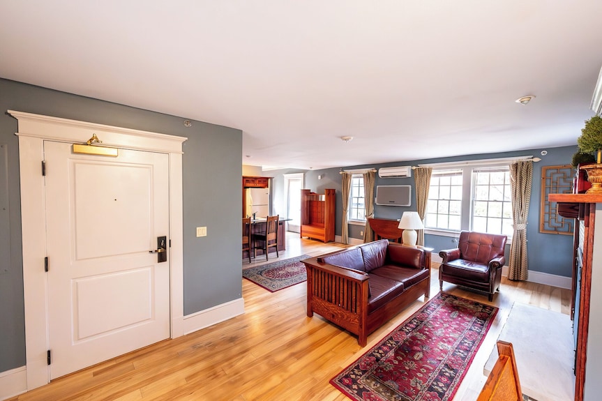 Adventure Awaits | Restful Stay Near Trails, Views & Attractions W/ Parking! - Stroudsburg, PA