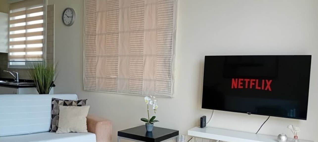 Kato Paphos Suites - 1-bedroom Apartment. Pool View, Wifi & A/c. Great Location - Pafos