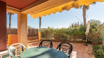 Apartamento | Refeições ao ar livre