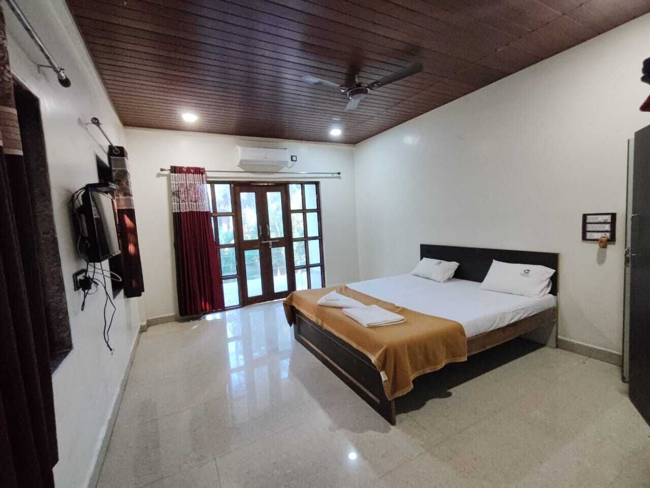 Quarto Duplo ou Twin Deluxe, vista para o jardim | Secretária, Wi-fi grátis 