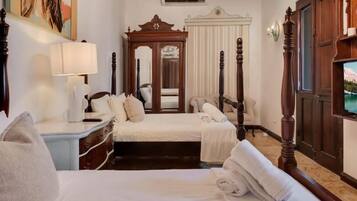 Cofre no quarto, ferro/tábua de engomar, Wi-fi grátis