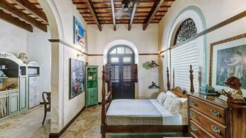 Cofre no quarto, ferro/tábua de engomar, Wi-fi grátis