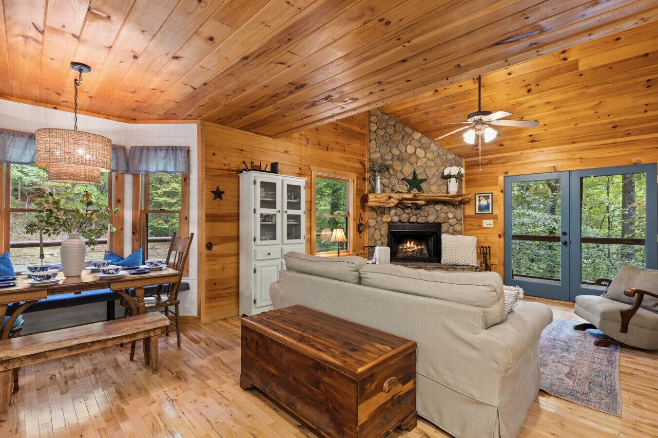 Luxury Cabin Near Blue Ridge | Hot Tub & Fire Pit - Blue Ridge, GA