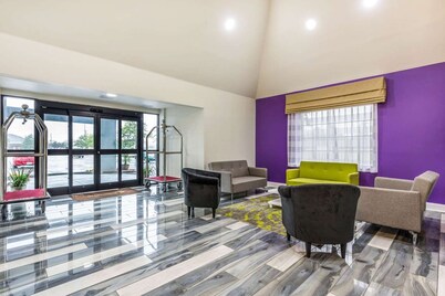 Travelodge by Wyndham Flowood