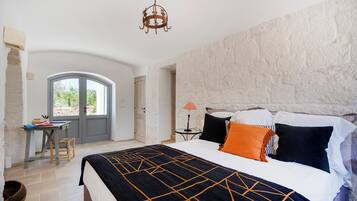 Villa, vista para a piscina | Wi-fi grátis