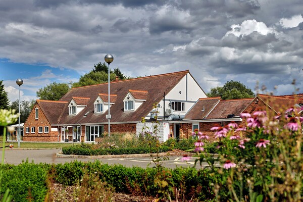 Lakehurst Park - England