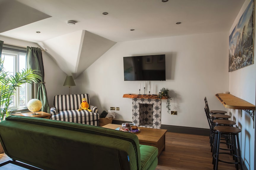 Stylish 2 Bed Apt In Exeter - Free Parking, Self Check-in! Sleeps 2-4 - Exeter