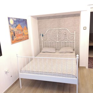 3 quartos, Wi-fi grátis, roupa de cama fornecida