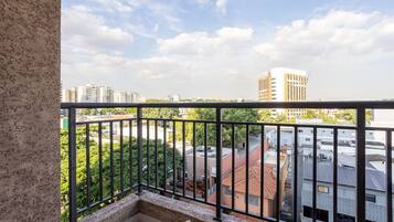 Apartamento Básico | Terrenos do alojamento