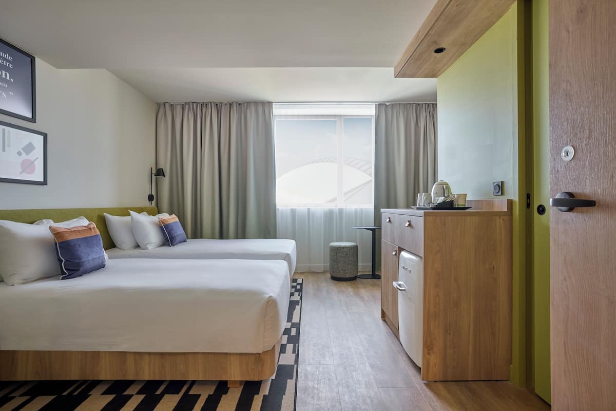 Quarto, 2 camas individuais | Wi-fi grátis