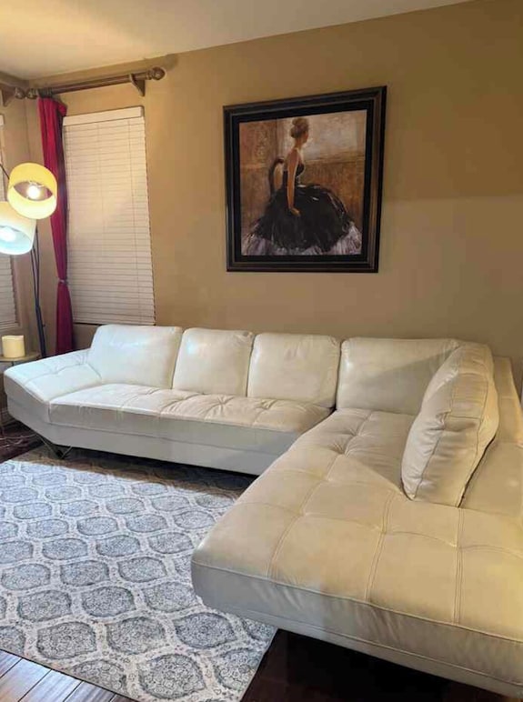 Gated Community 2-bedroom,1 Bath Attached Apartment In Manteca - 曼特卡