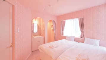 Suite Design, 1 quarto, não fumadores, varanda | Cortinas/cortinados opacos, Wi-fi grátis, roupa de cama fornecida