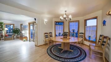 Casa, vista deserto | Refeições no quarto