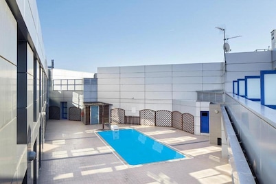 Iraipe Logrono Hotel