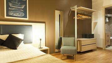 Quartos insonorizados, ferro/tábua de engomar