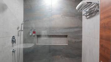 Quarto Deluxe | Casa de banho