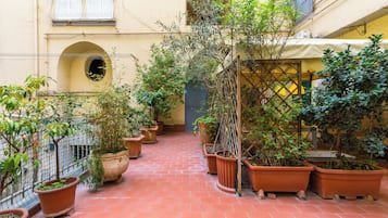 Apartamento (2 Bedrooms) | Terraço/pátio interior